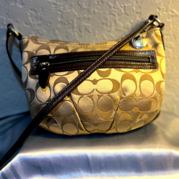 Coach | Bags | Coach Jacquard Signature Small Crossbody Bag In Euc ...